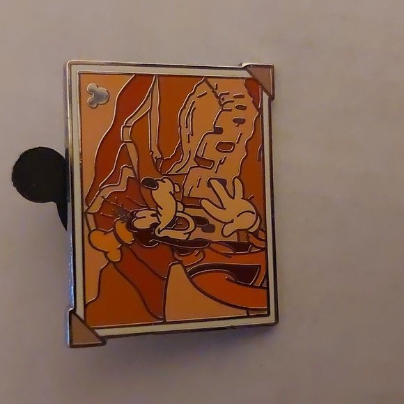 Disney | Jewelry | Disney Goofy Pin | Poshmark